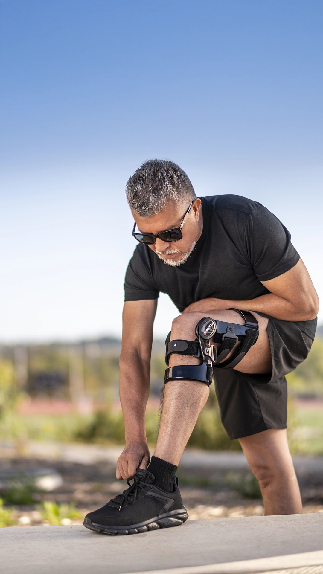 patients-hero-vert – Breg, Inc.